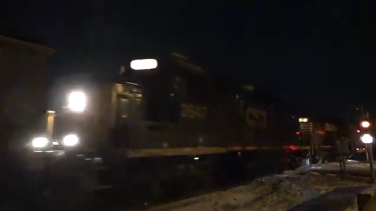 CSAO WPMI-61 Northbound With CSX 2647/NS 5283 1/18/24 - YouTube