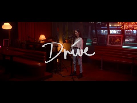 Violette Wautier - Drive (Mutual Bar Live Session)