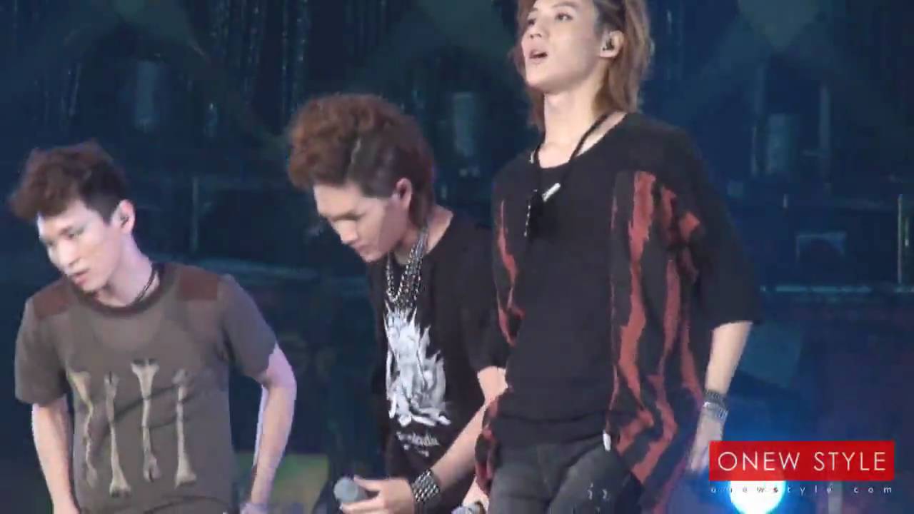 [HD/ FULL FANCAM] 100821 SHINee Onew- Lucifer @ SM Town Live '10 - YouTube