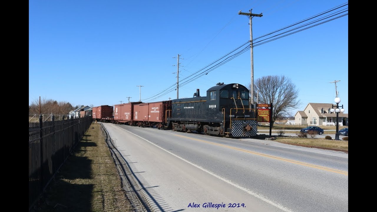 HD SRC SW8 8618 Moving Historic Cars near the Railroad Museum of PA! 2 ...