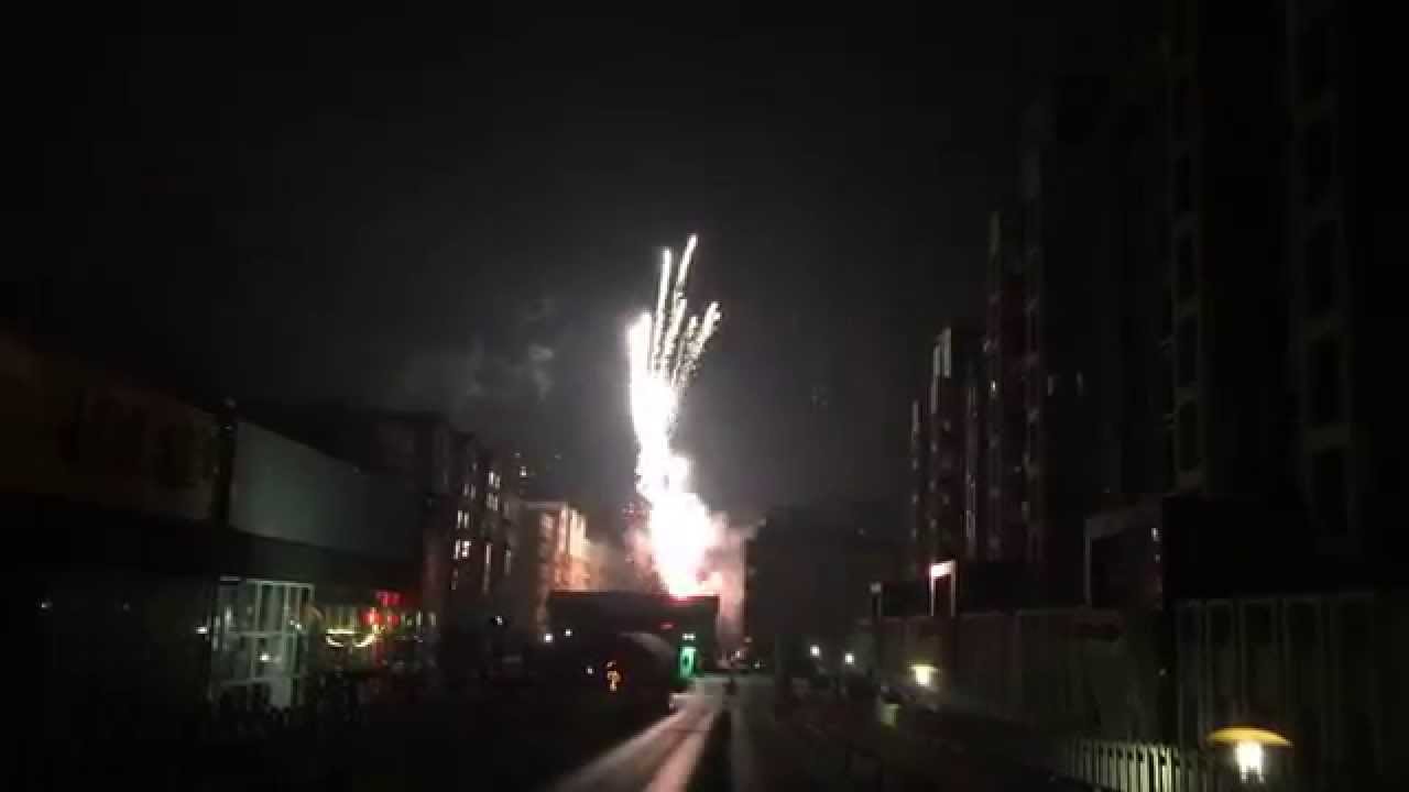 Beijing New Year Fireworks - YouTube
