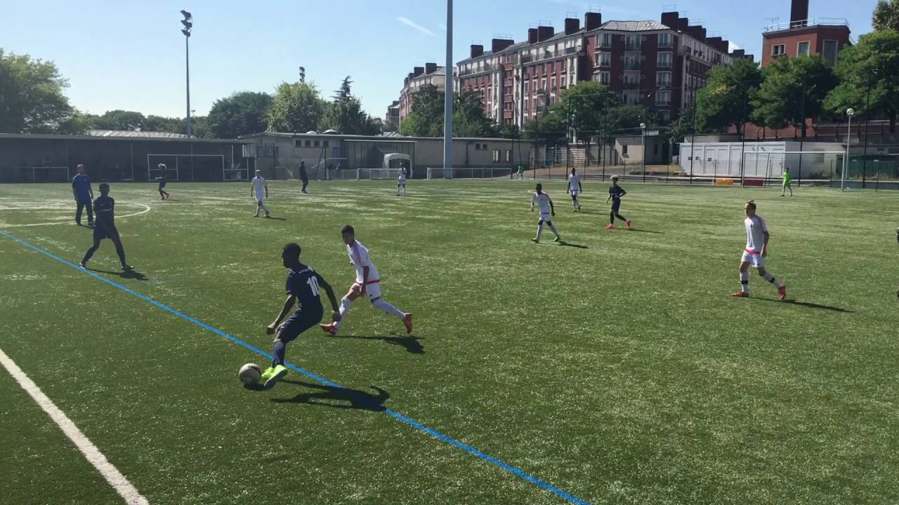 Extrait match U15 Dh Paris Fc-Red Star - YouTube