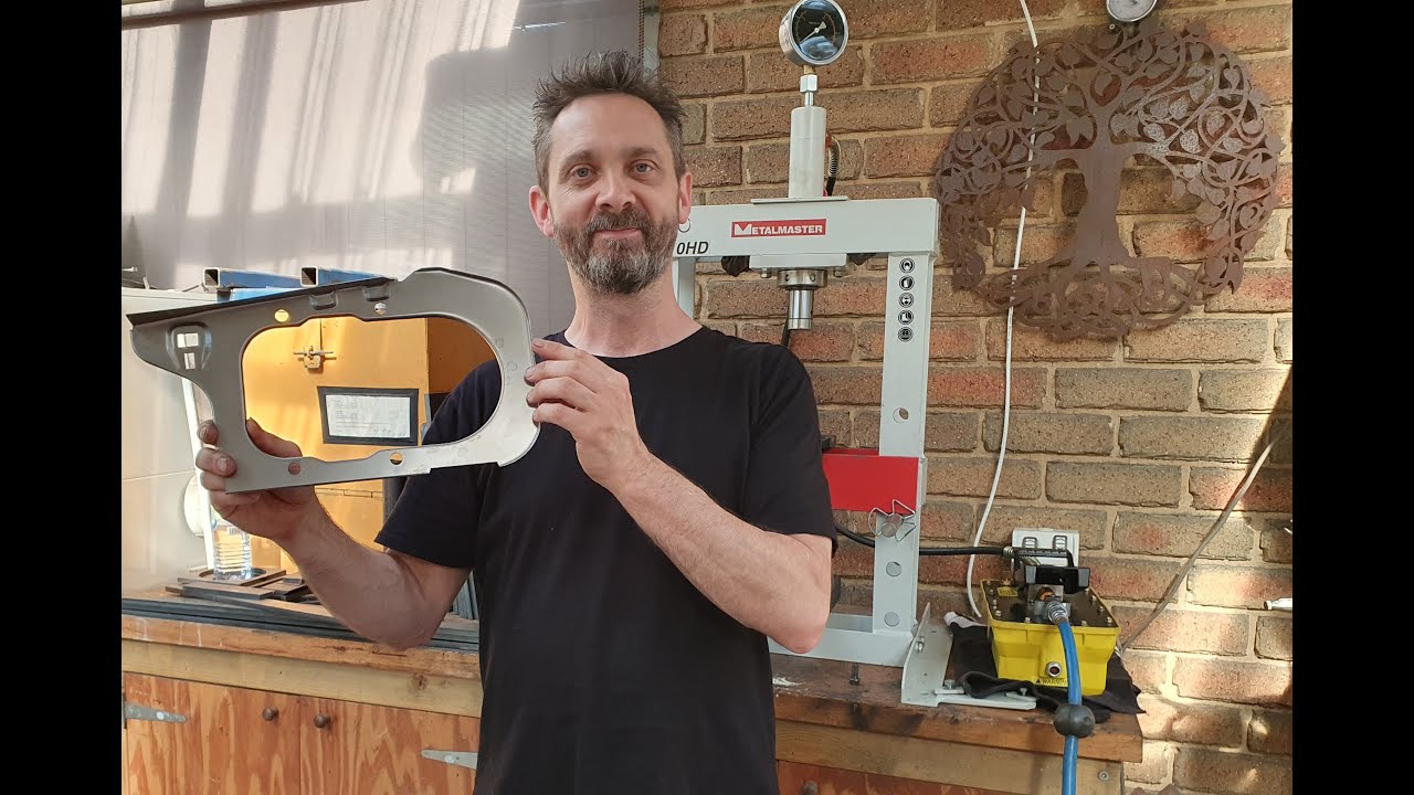 Using a hydraulic press and lasercut jigs to make basic car panels, Mk1 ...