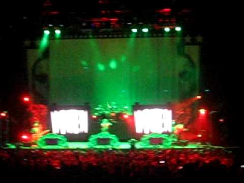 ROB ZOMBIE MARS NEEDS WOMEN ANGRY RED WOMEN LIVE - YouTube