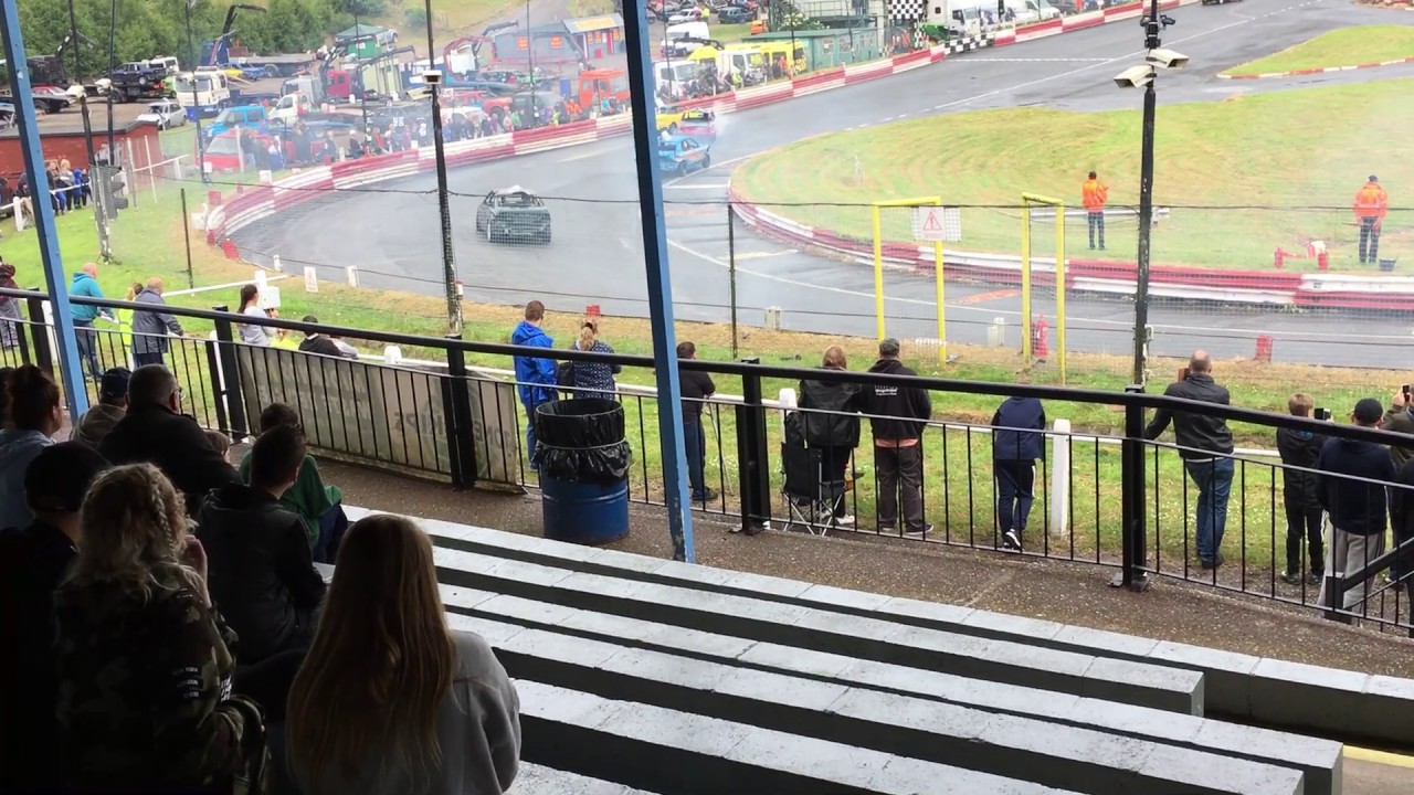 Hednesford Hills Raceway Unlimited Bangers Veterans Heat Two Part One ...