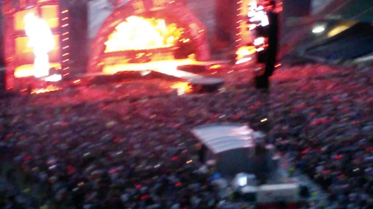 AC/DC Aviva Stadium, Dublin 01/07/15 - Highway To Hell - YouTube