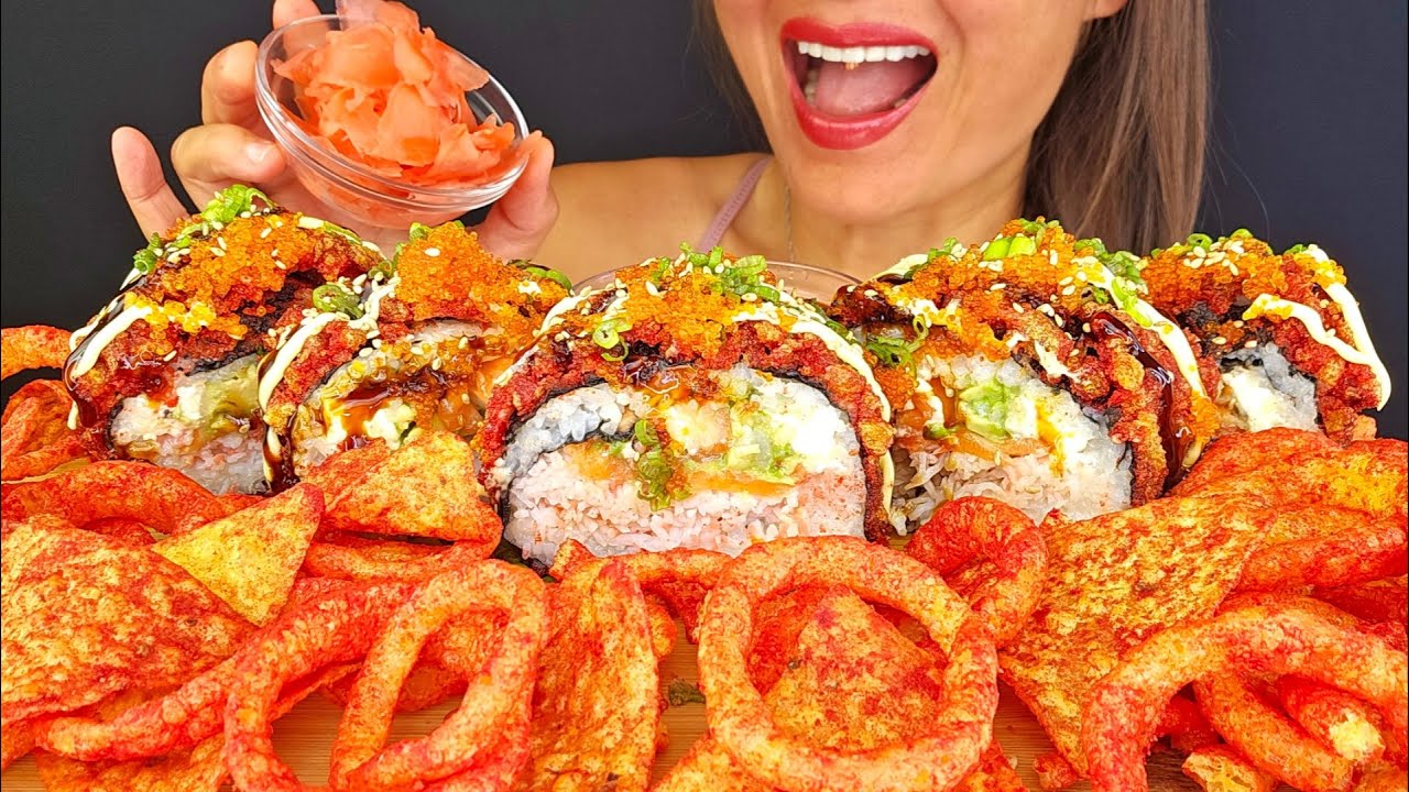 GIANT CRUNCHY CHEETO CRUSTED SUSHI FLAMING FUNYUNS & DORITOS ASMR ...