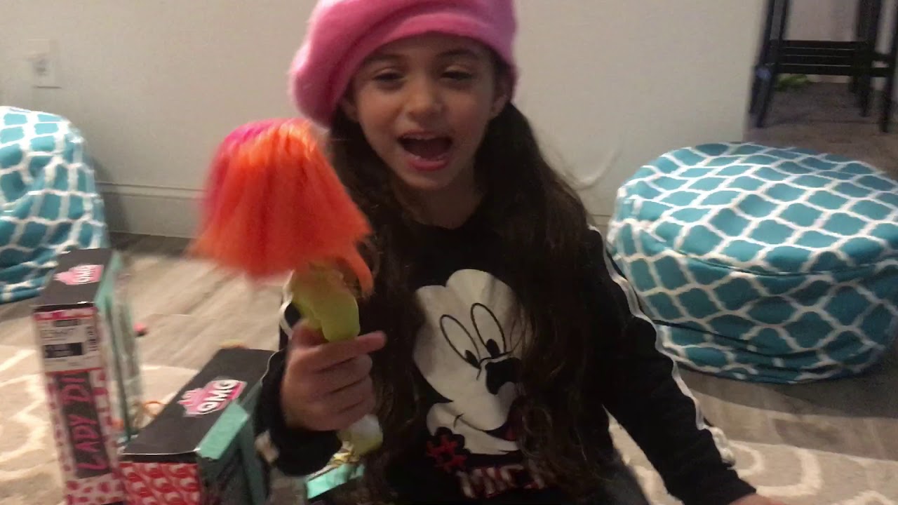 Huge lol box part 1 - YouTube