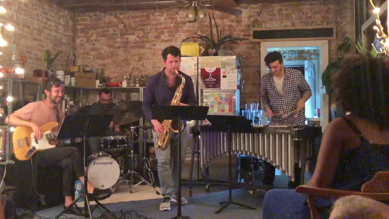 The Bossa Me - YouTube