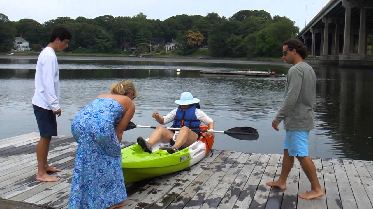 Innovative kayak launch from dock - YouTube