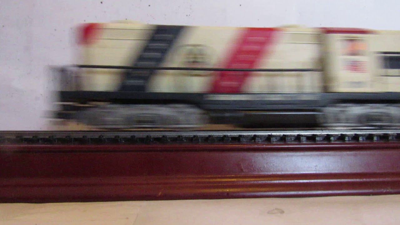 ho scale ahm gp018 Spirit of 76 diesel engine - YouTube
