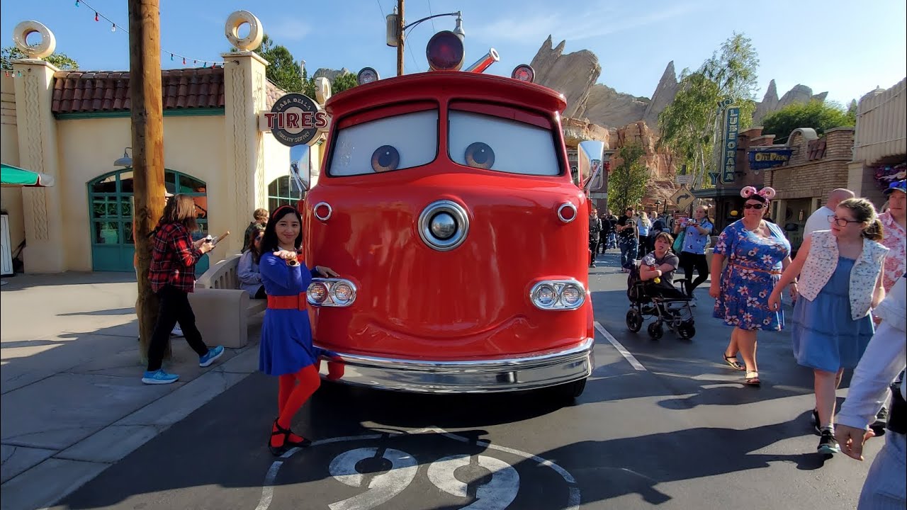 I greeted and posed with Red the Fire Truck of Pixar Cars December 2022 ...