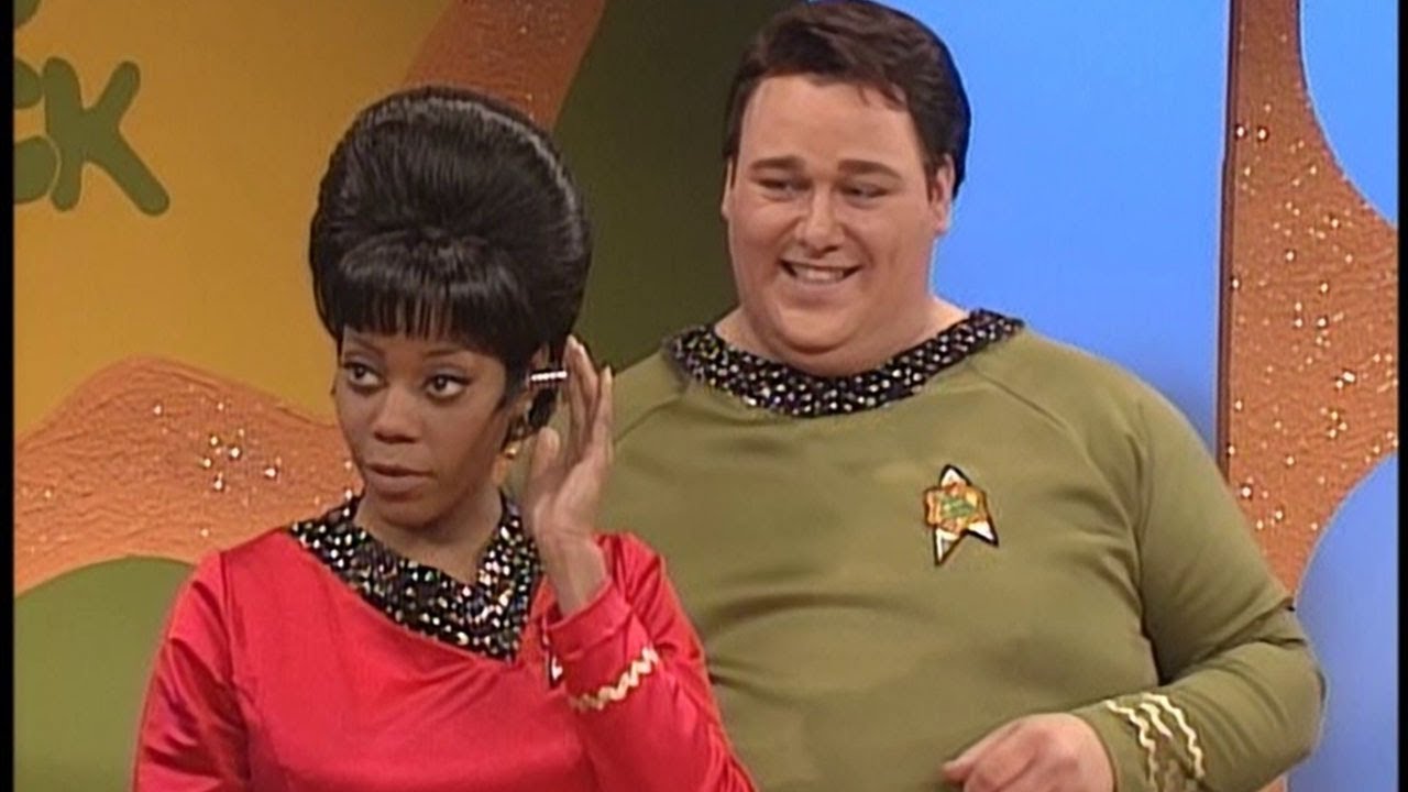 MADtv - Kirk and Spock Variety Hour (Part 2) - YouTube