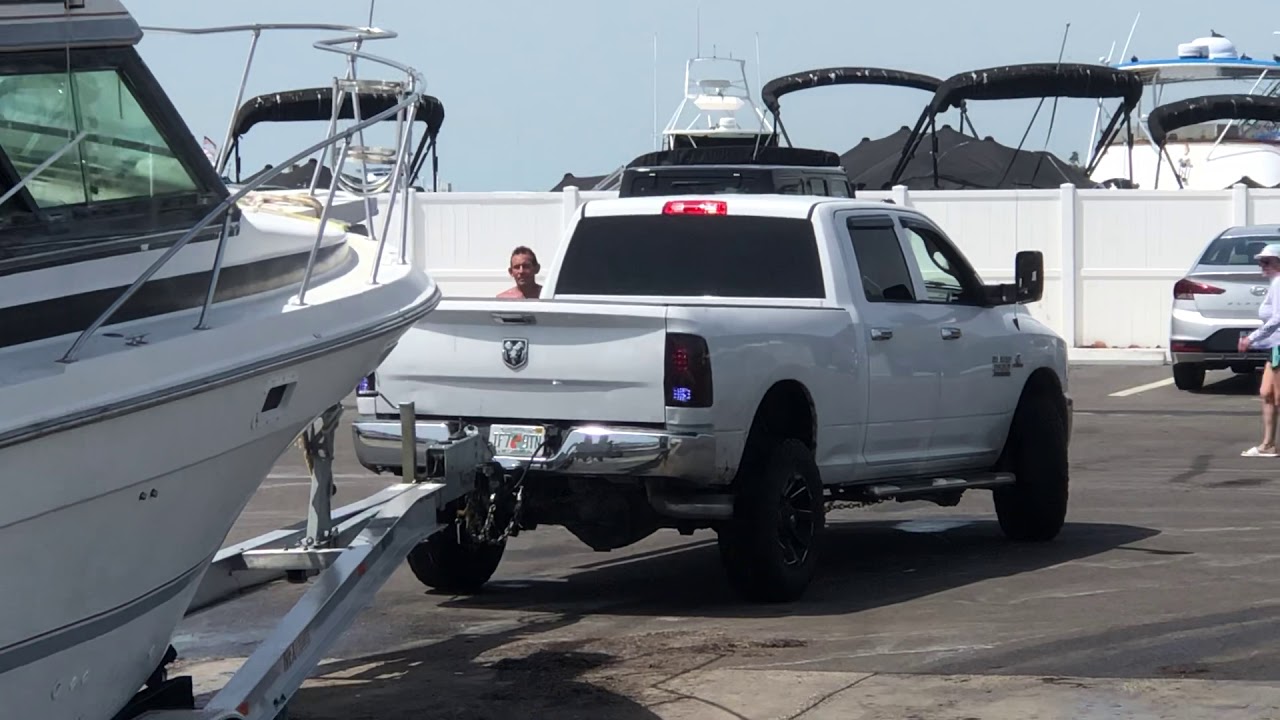 Negative tongue weight. Seminole boat ramp. Clearwater, FL 06/28/2020 ...
