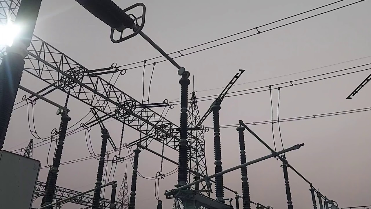 400 KV Isolator closing - YouTube