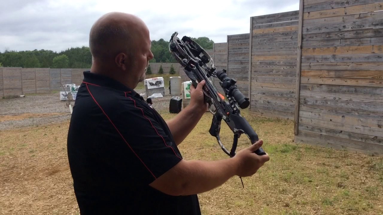 Safety Tips for the Ravin R9 and Ravin R15 Crossbow - YouTube