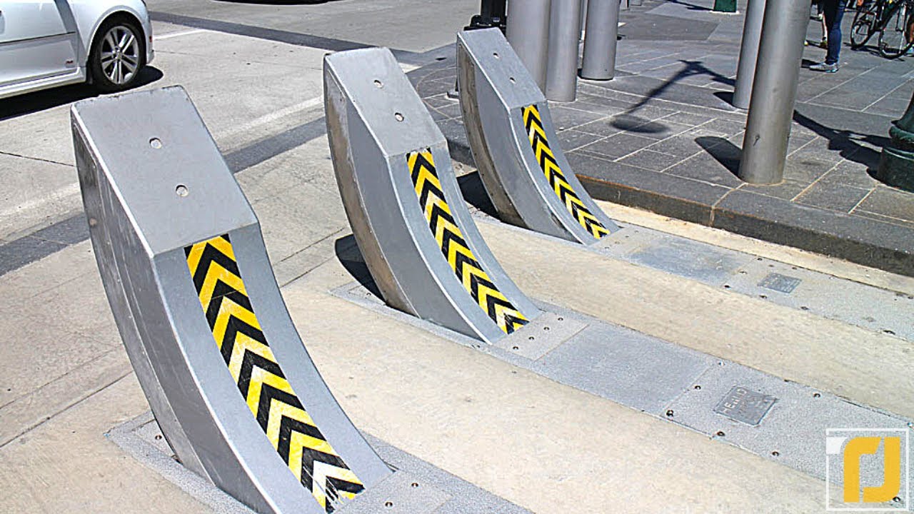 10 Police Gadgets That Stop Dangerous Cars - YouTube