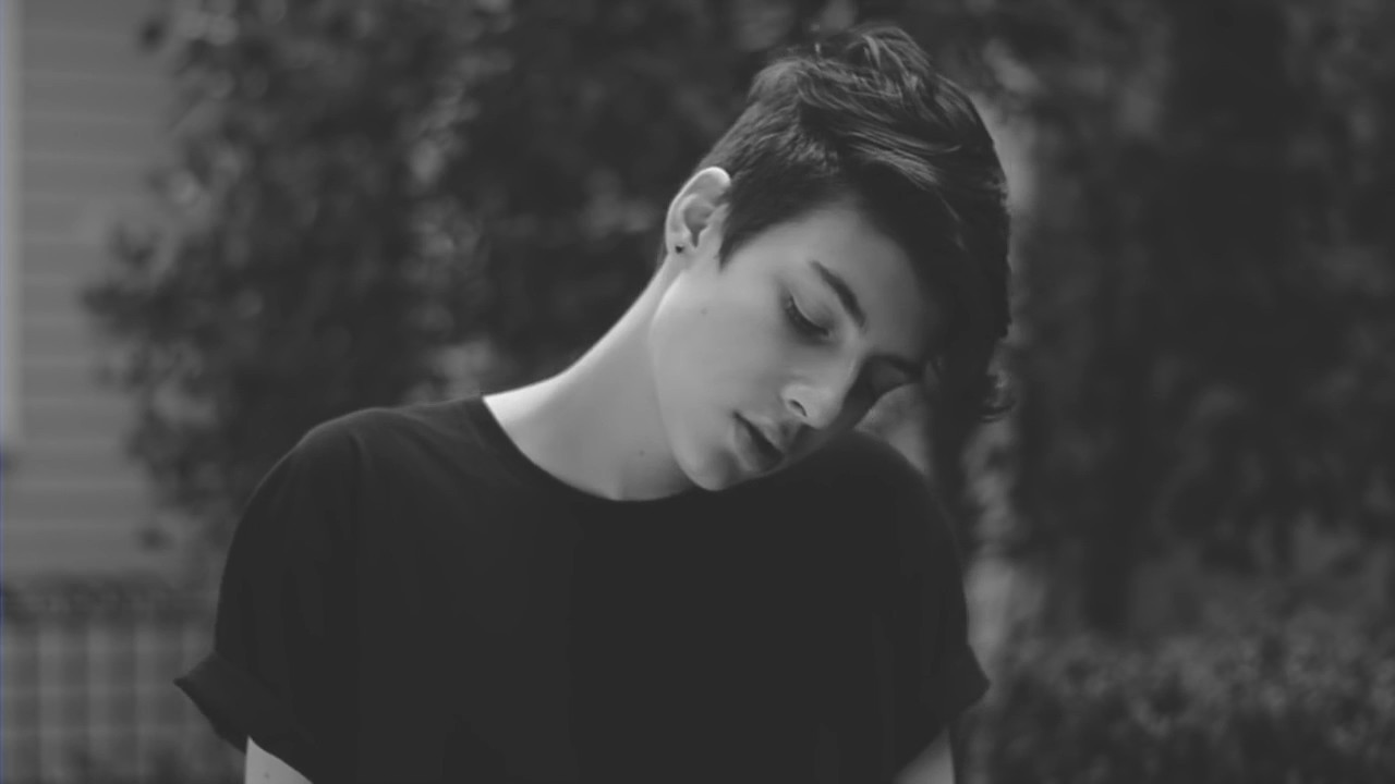 Justin Johnes - Can't Feel My Face (The Weeknd Cover) - YouTube