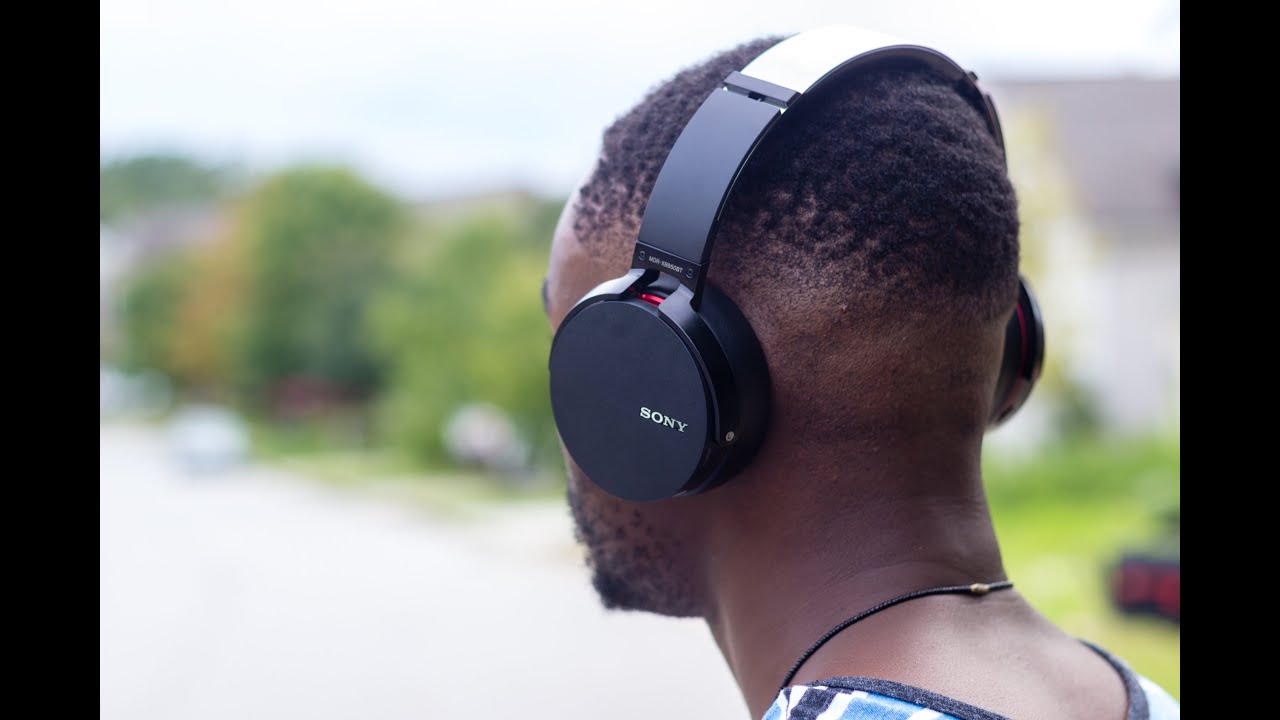 Tech Unboxing: Sony MDR XB 950BT - YouTube