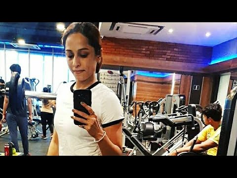 SonyTv CID PURVI. Actress ANSHA SAYED Mam. Quad Muscle Workout in Home ...