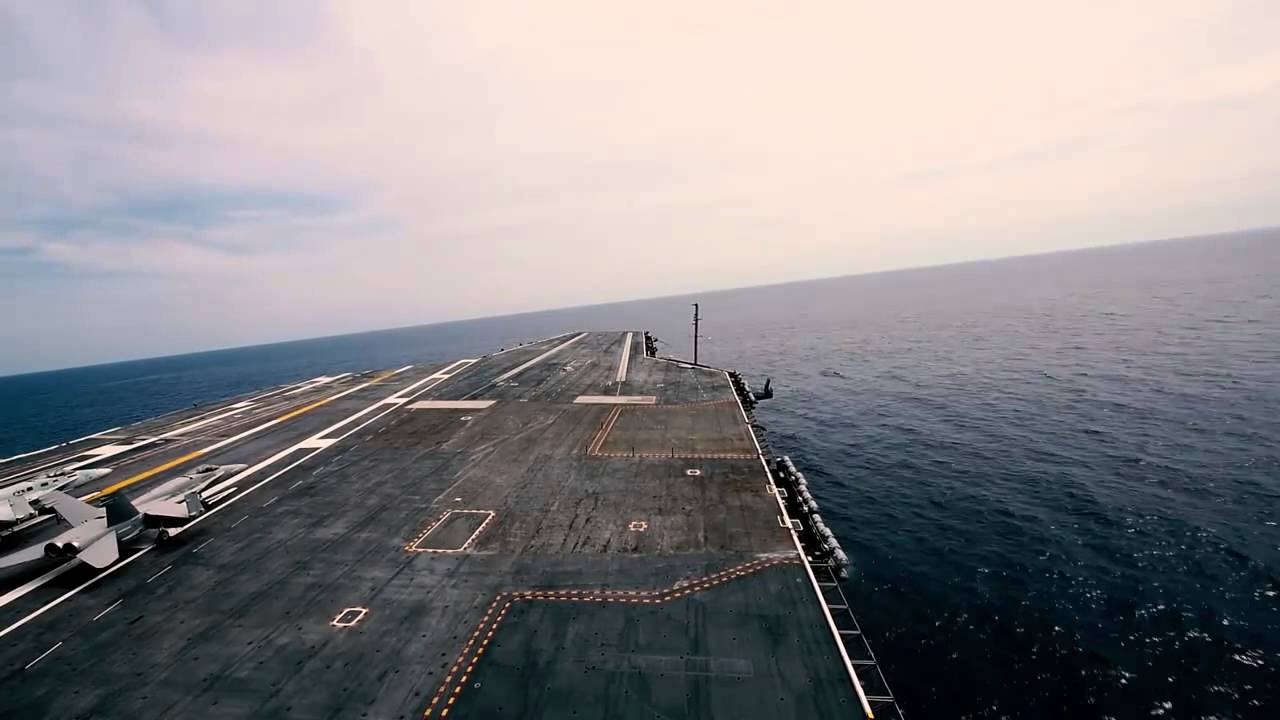 USS Eisenhower (CVN-69) Conducts High Speed Turns - YouTube