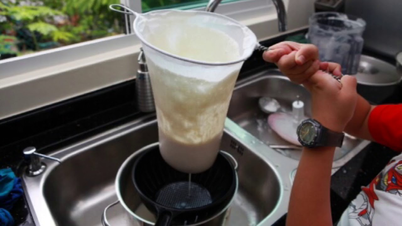 How to make Tau Huay (Soy Bean Curd) - YouTube