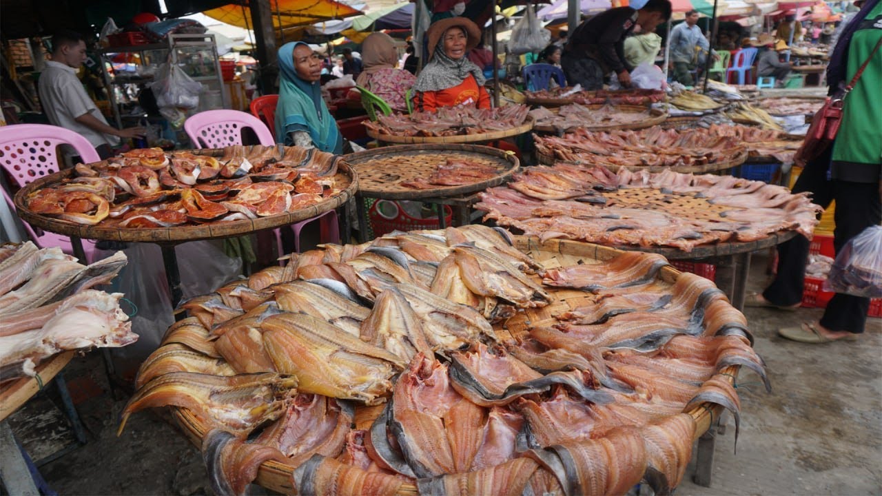 Cambodia Dry Fish Market - Plenty Different Various Dry Fish, Fish ...