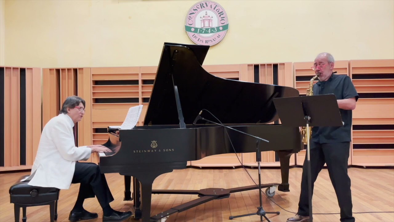 Robert Muczynski Sonate for alto sax and piano - YouTube