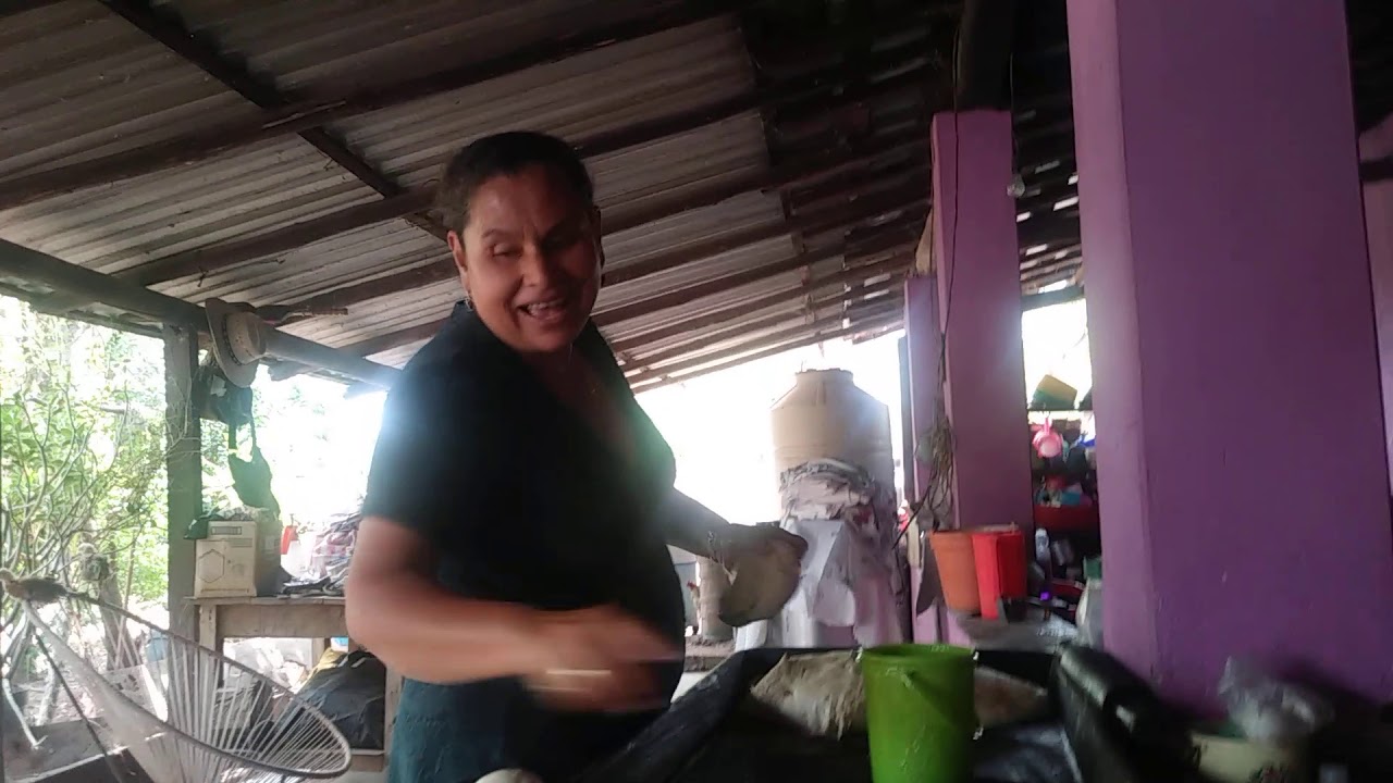 así se hace el 🍞 calientito, rico y sabrosito!! - YouTube