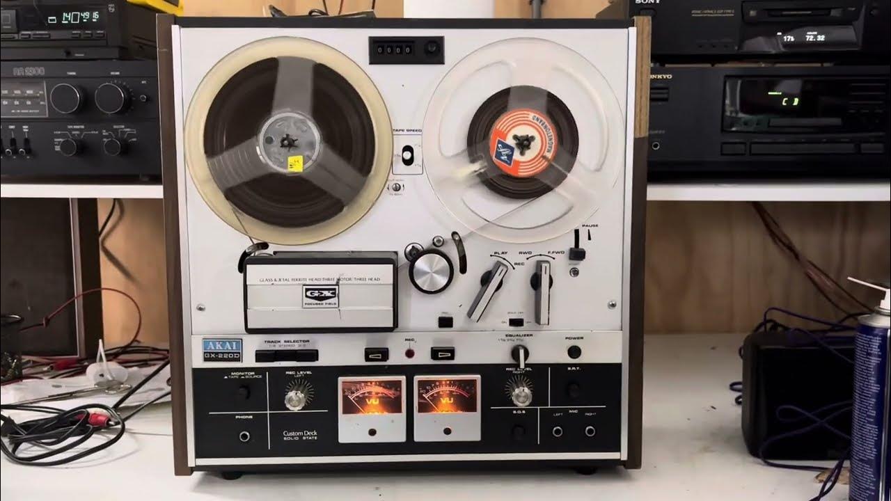 Akai GX-220D Stereo Tape Deck - YouTube