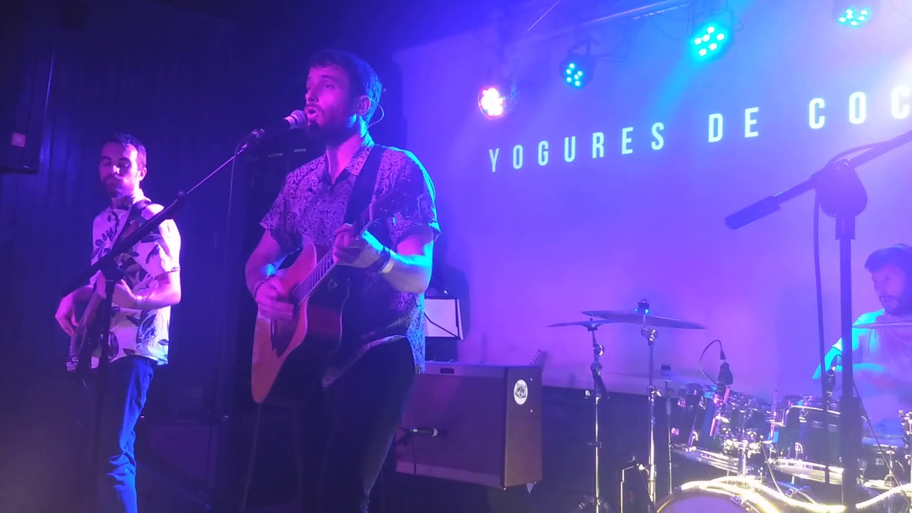 Yogures De Coco ~ Carnaval | Moby Dick Club - YouTube