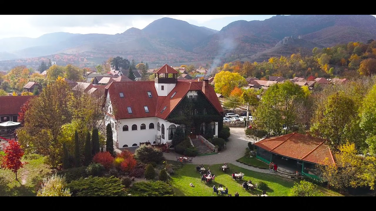 Conacul Secuiesc Coltesti - YouTube