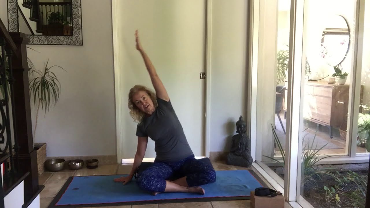 Lisa Wildermuth Yoga: Vinyasa Flow #10 Root Chakra - YouTube