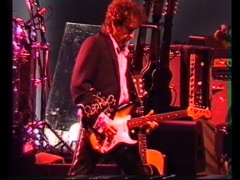Bob Dylan, Jokerman, Birmingham, 02 04 1995 - YouTube