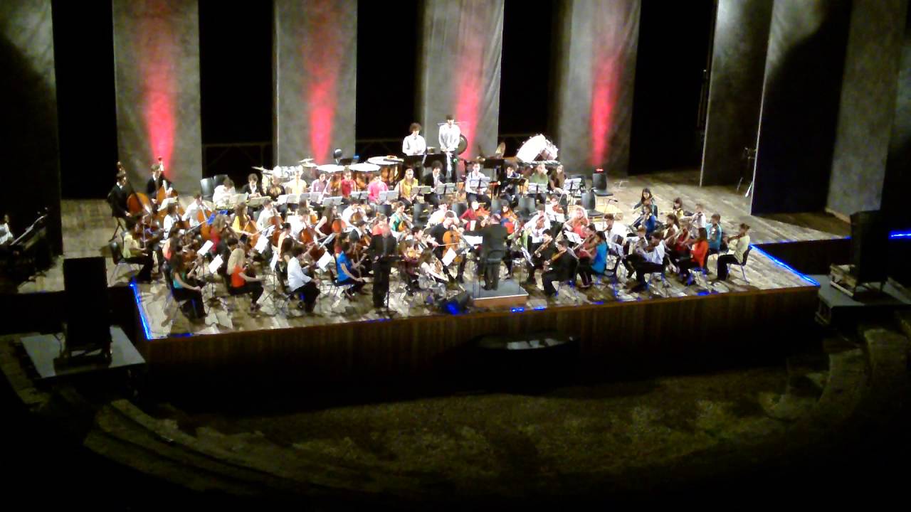 21062016 PADDINGTON BEAR'S FIRST CONCERT - YouTube