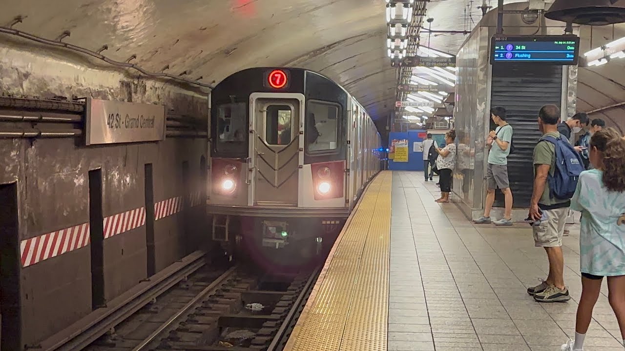 (7) train at grand central - YouTube