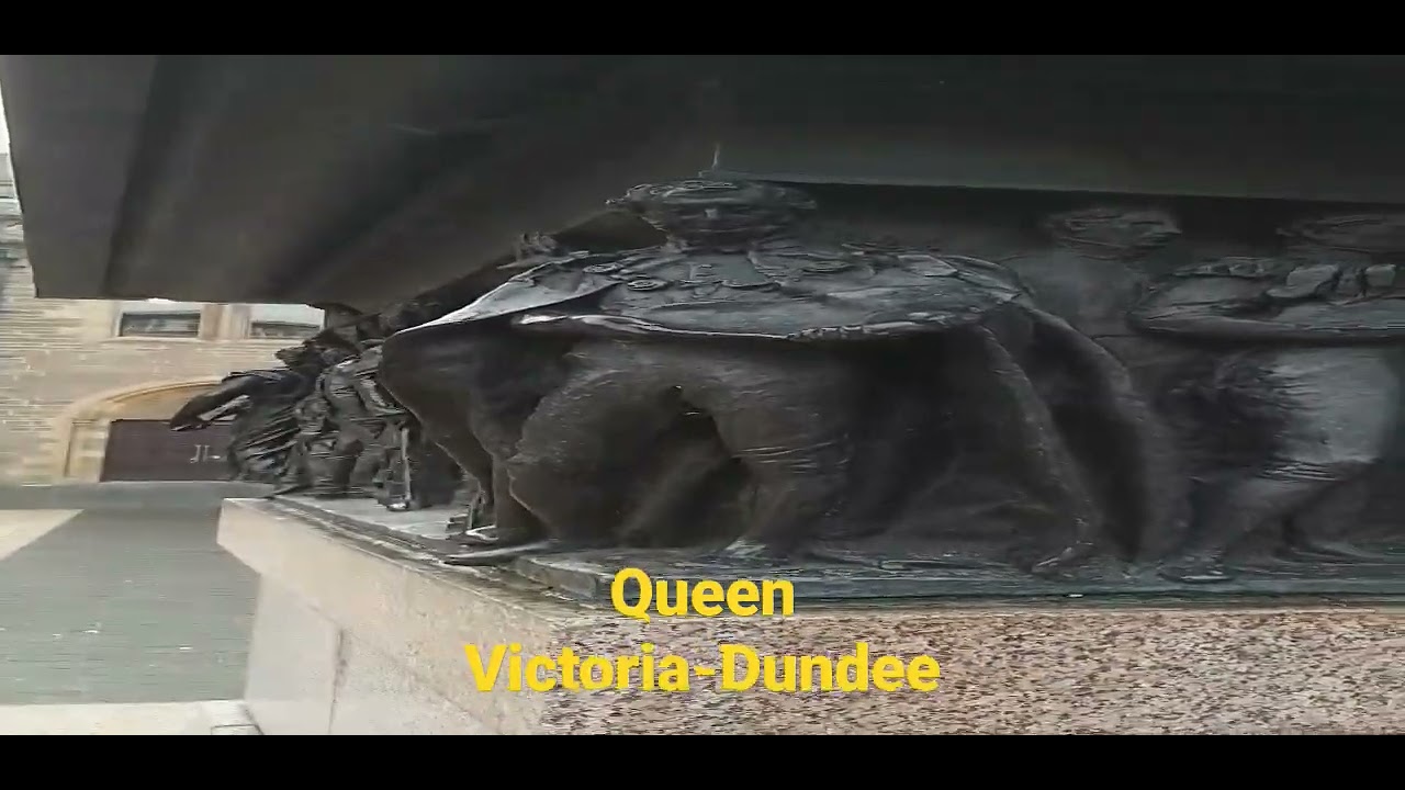 Queen Victoria - Dundee #queenvictoria #Scotland - YouTube