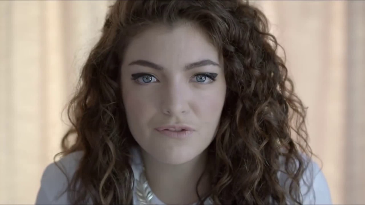 DJ Earworm Mashup United State of Pop 2013 Living the Fantasy - YouTube