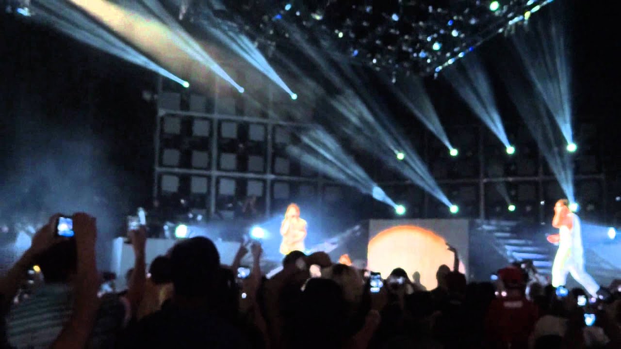 Drake's 3rd annual OVO Fest 2012 Drake - Crew Love.MTS - YouTube