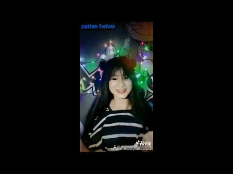 Tiktok cewek goyang hot