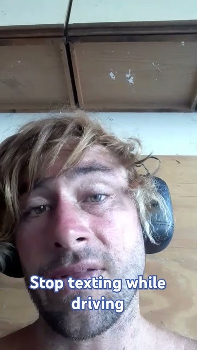 Stop texting while driving #short's - YouTube