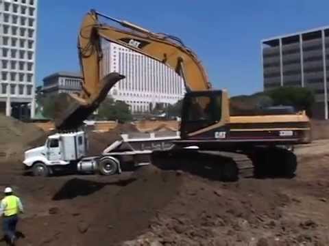 Big Digger Doin' The Digging Thing- Totally Trucks - YouTube