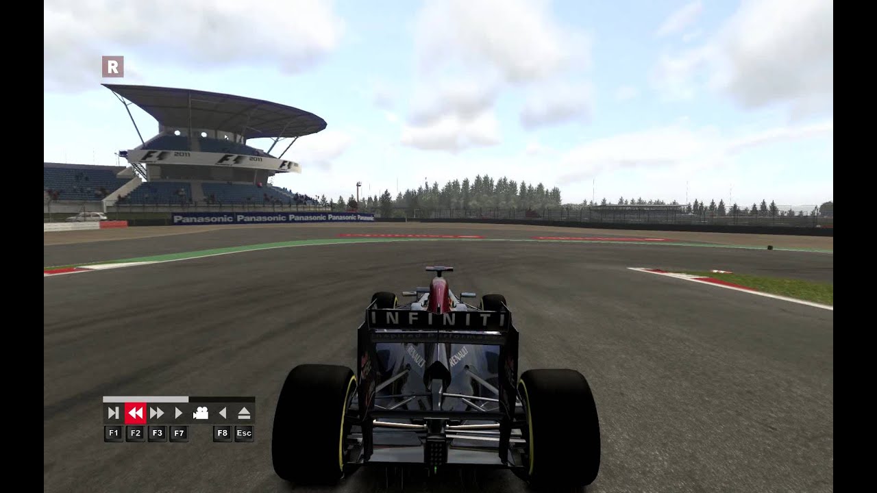 F1 2011 - The Game - Engine Crash [HD] - gamezone05 - YouTube