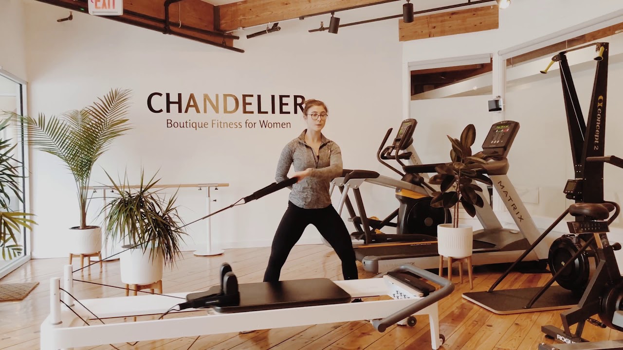 Reformer Sumo Squat + Single Arm Row - YouTube