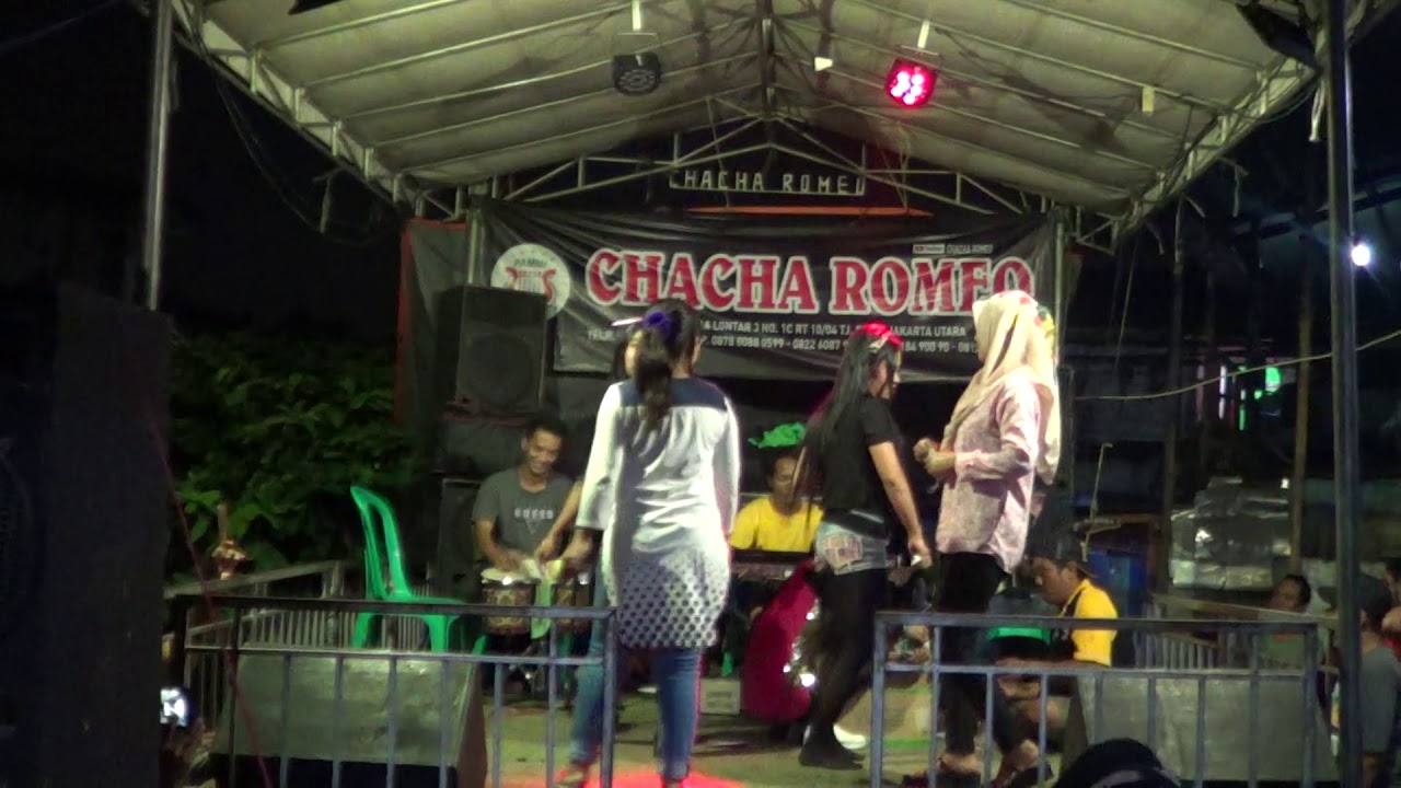 DUDA ARABAN DUO NYINYIR CHACHA ROMEO RAWA INDAH DESI AKBAR - YouTube