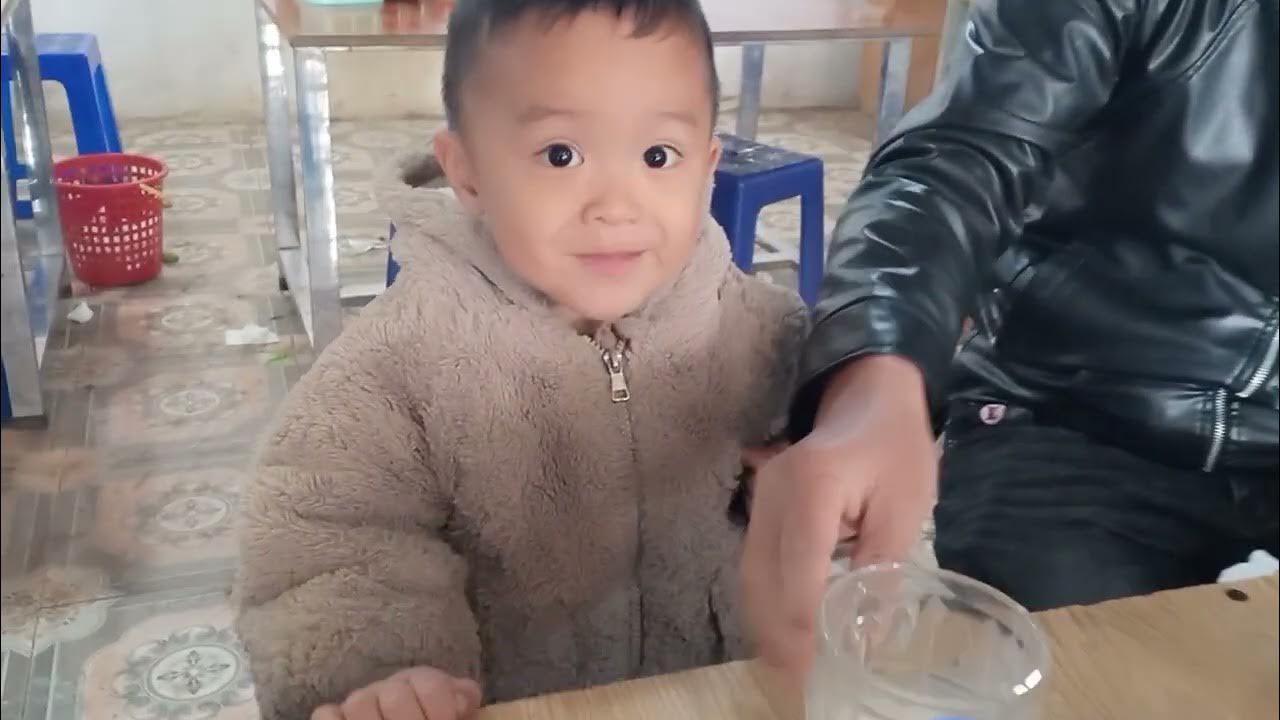 HNUB NO KUV COV NTXHAIS PEB NOJ FAWM - YouTube