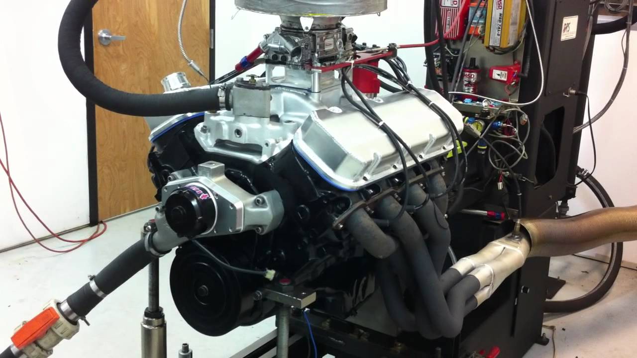 Chevy 454 Dyno Pull 630HP.mov - YouTube