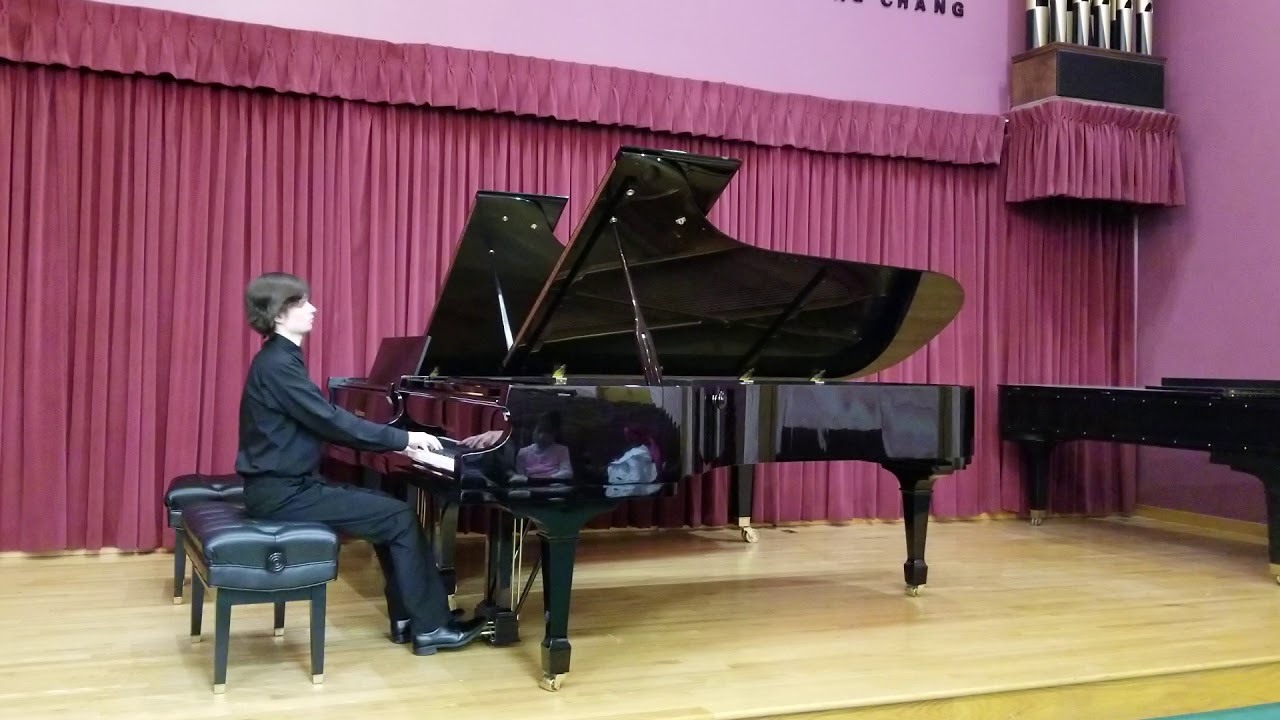 Alexander Van Bibber Playing Chopin Scherzo #1 - YouTube