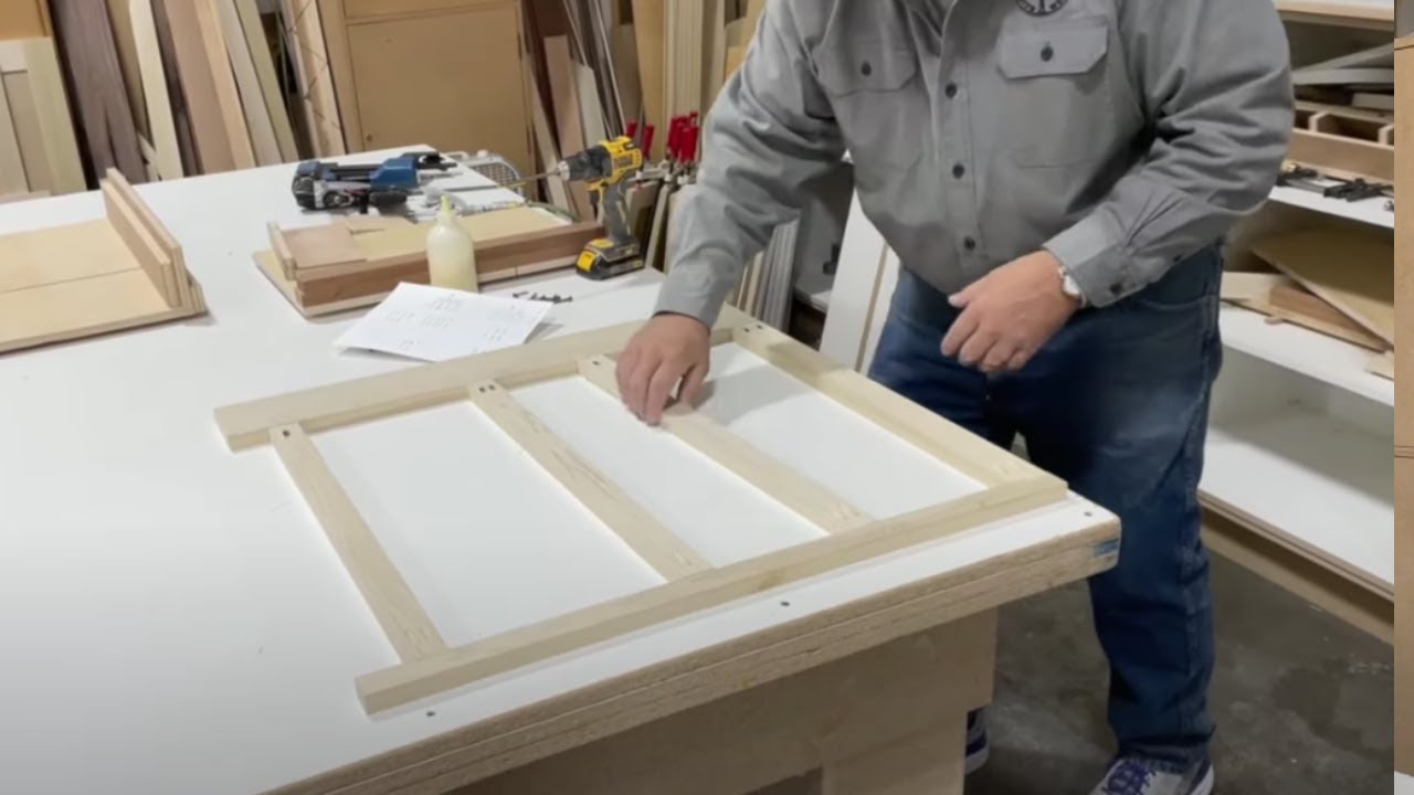 2 styles of basic cabinet construction. Which works best for you? - YouTube