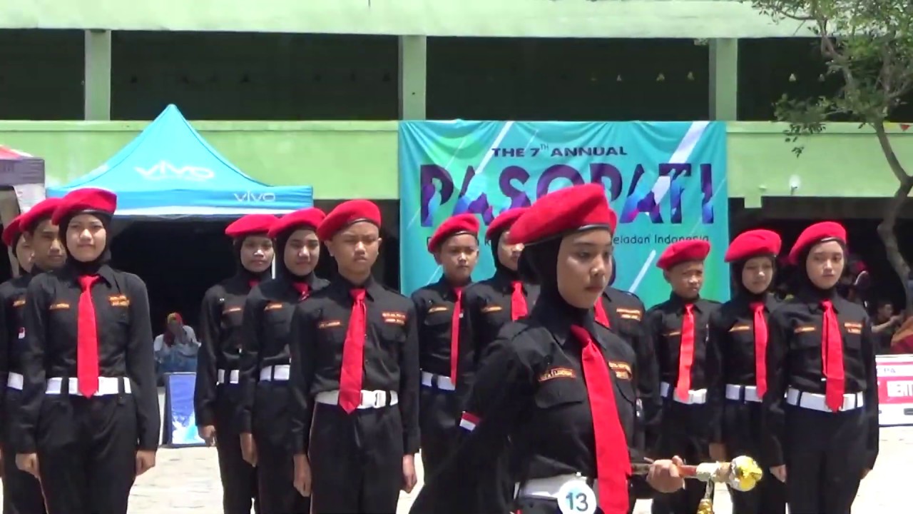 PASKIBRA SMP N 1 Lamongan dalam LKBB PASOPATI 2020 - YouTube